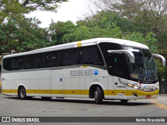Empresa Cruz 43909 em São Paulo por Netto Brandelik - ID:11562139 ...